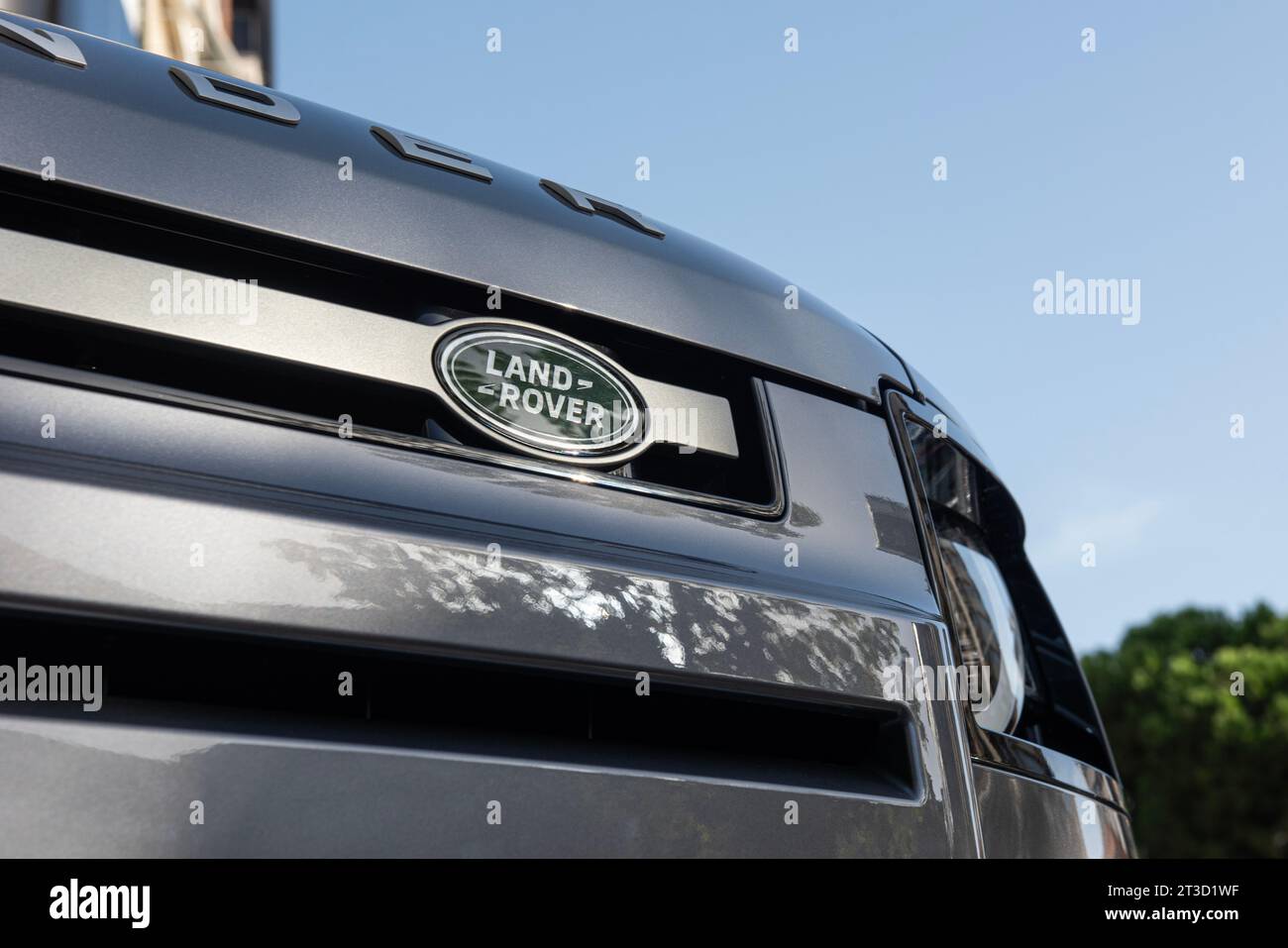 ISTANBUL, TURKEY - SEPTEMBER 21, 2023: Land Rover Defender on the ...