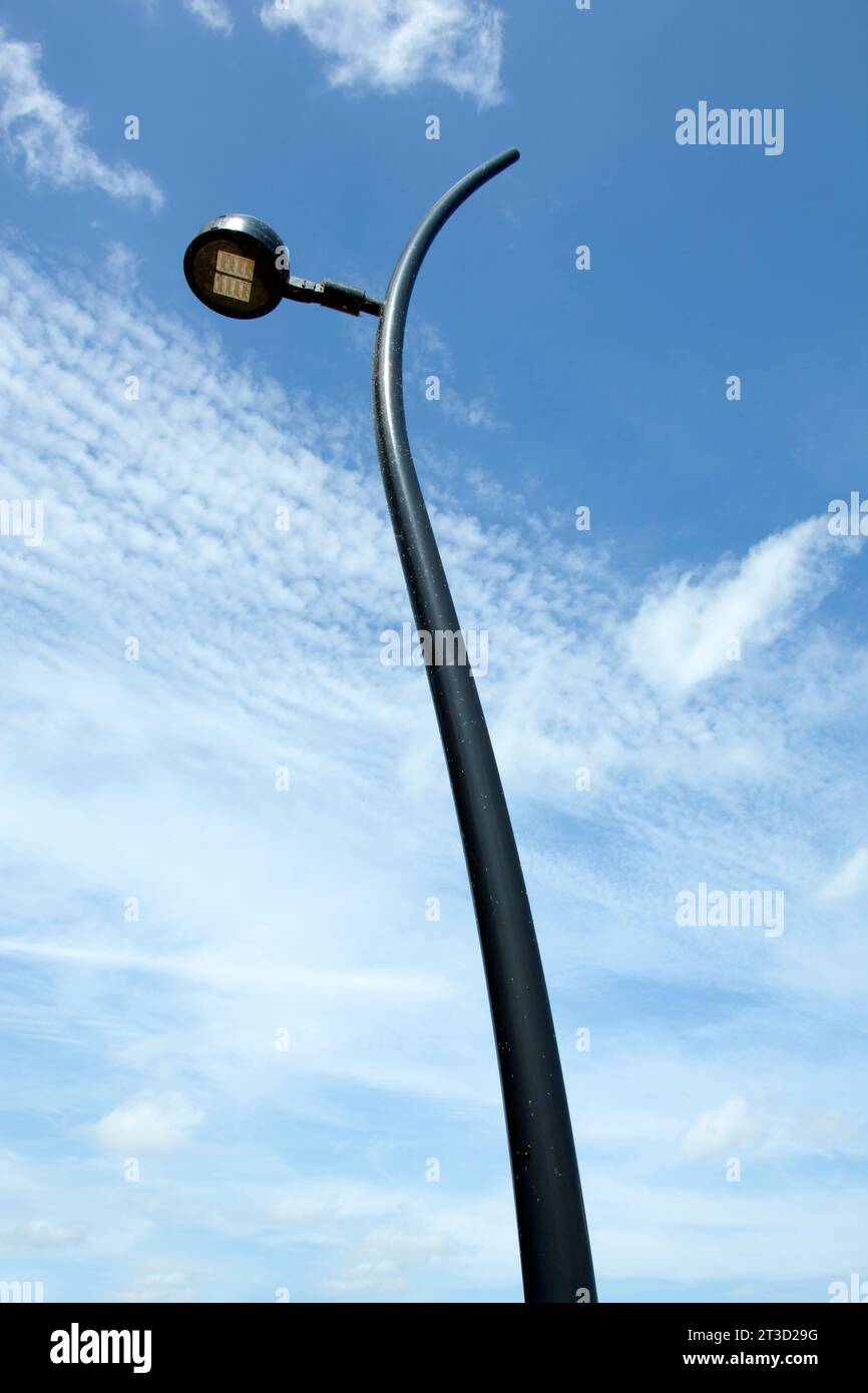 Curved lamppost hi-res stock photography and images - Alamy