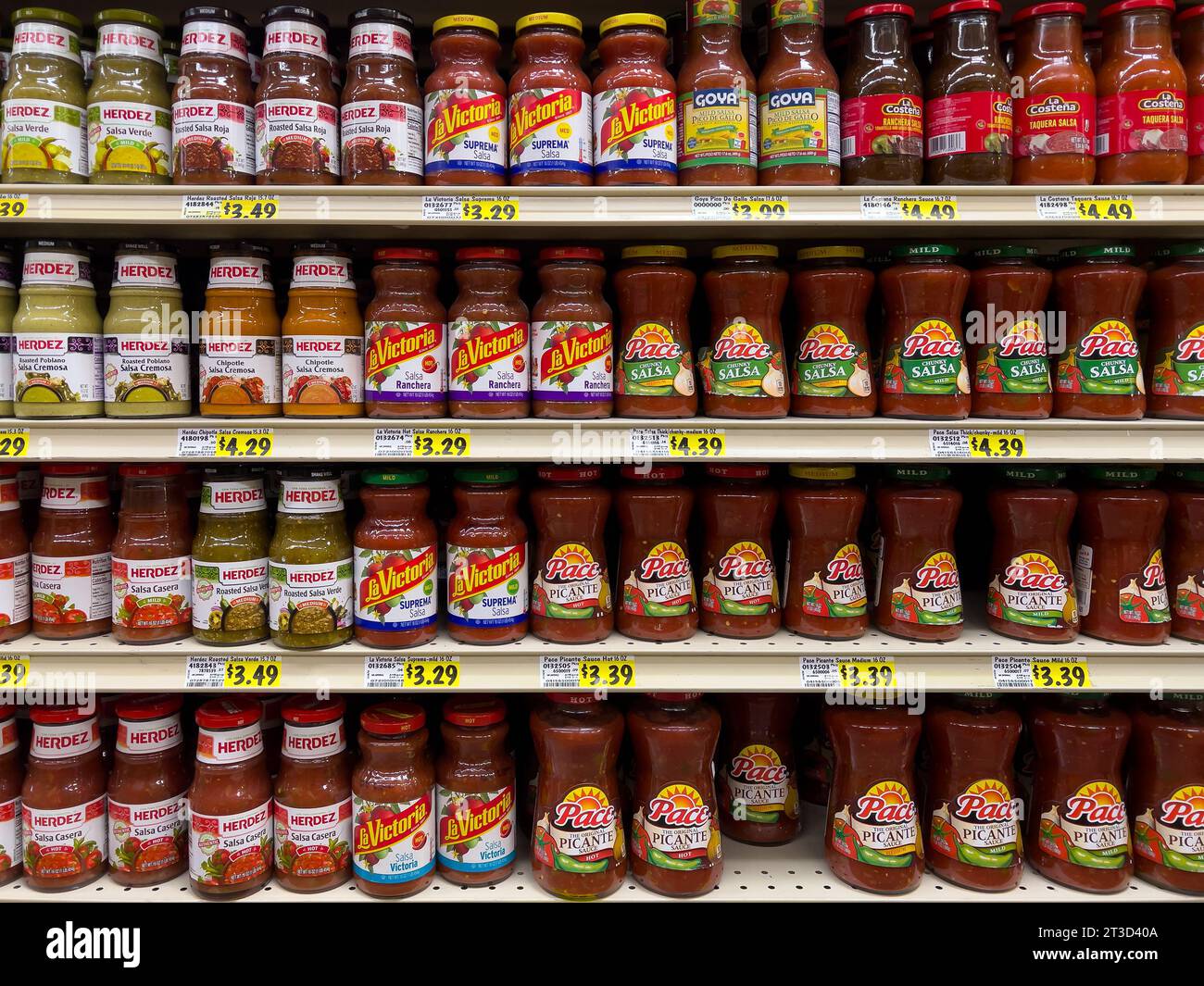Food in mexican grocery store hi-res stock photography and images - Alamy