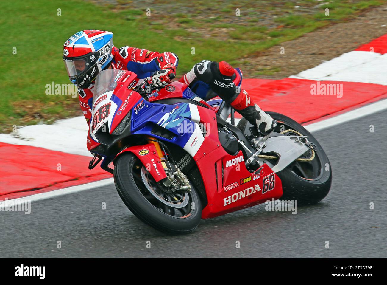Tom Neave - Honda Racing UK - riding Honda 68 in the 2023 British ...
