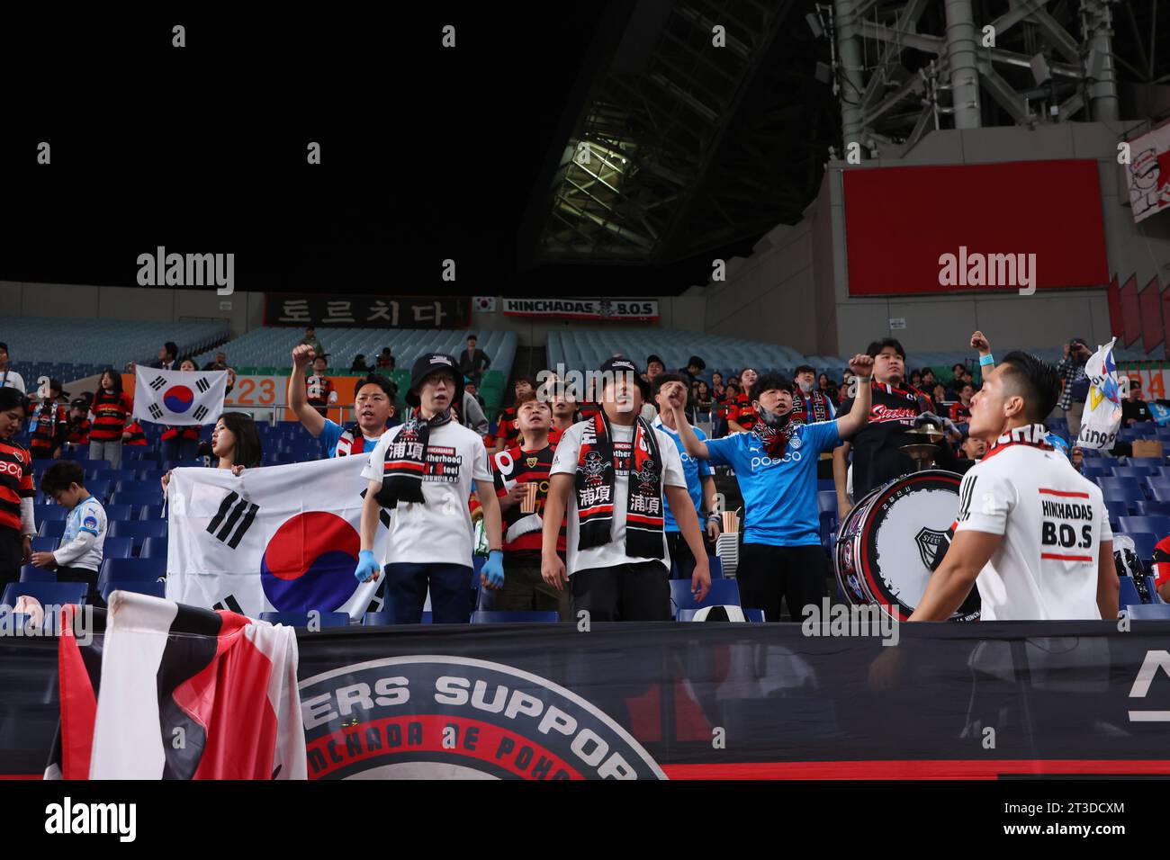 Saitama, Japan. 24th Oct, 2023. Pohang Steelers fans Football/Soccer ...