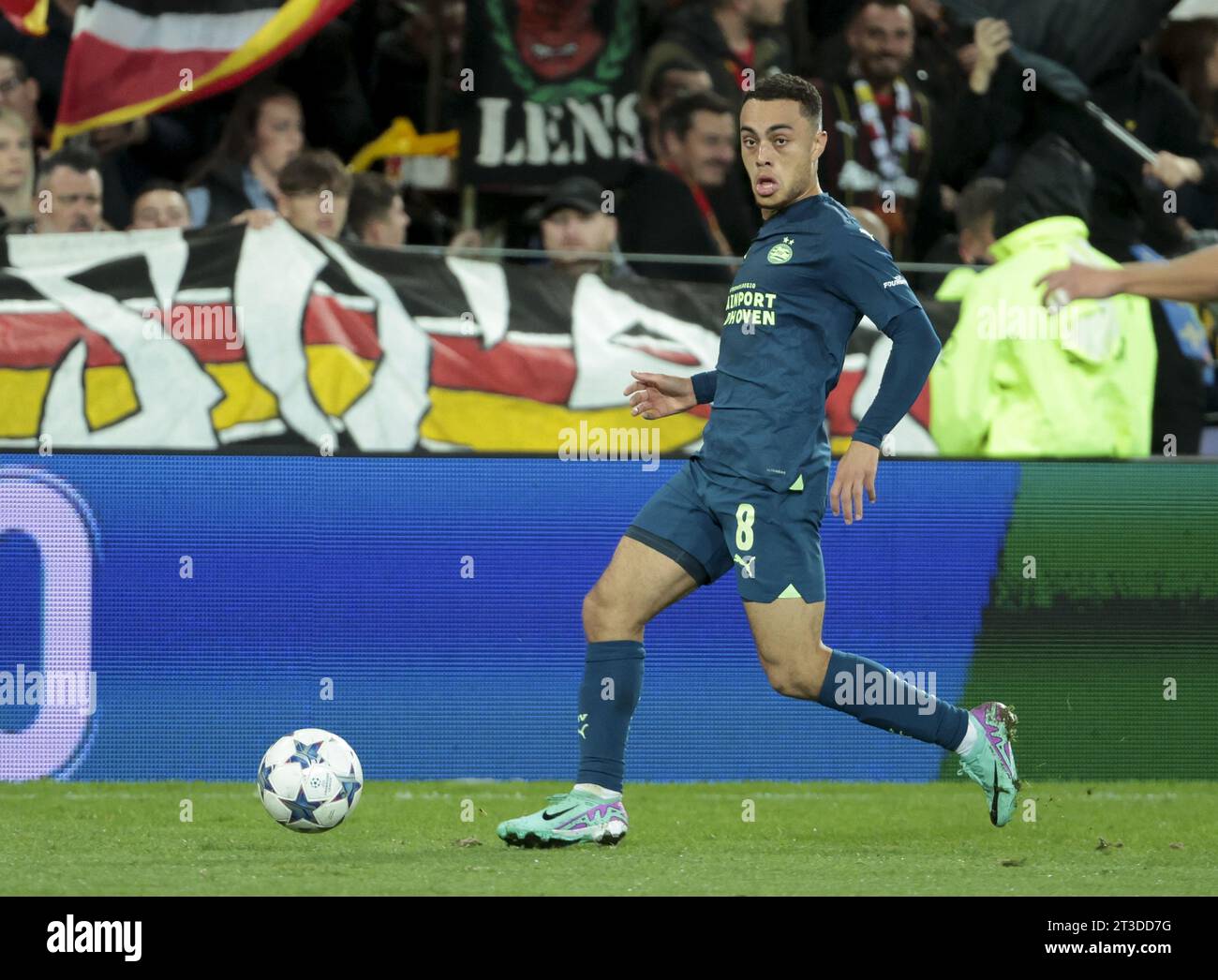 Dest psv hi-res stock photography and images - Alamy