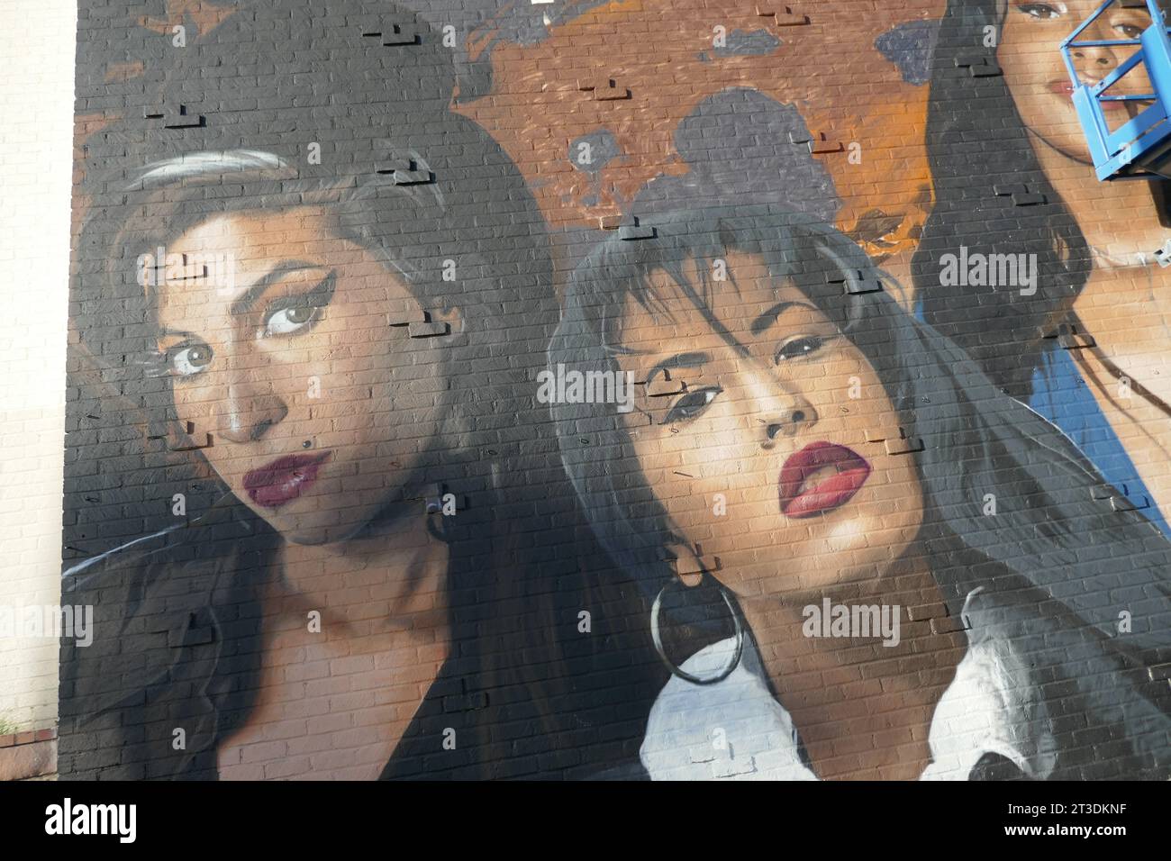 Aaliyah And Left Eye And Selena