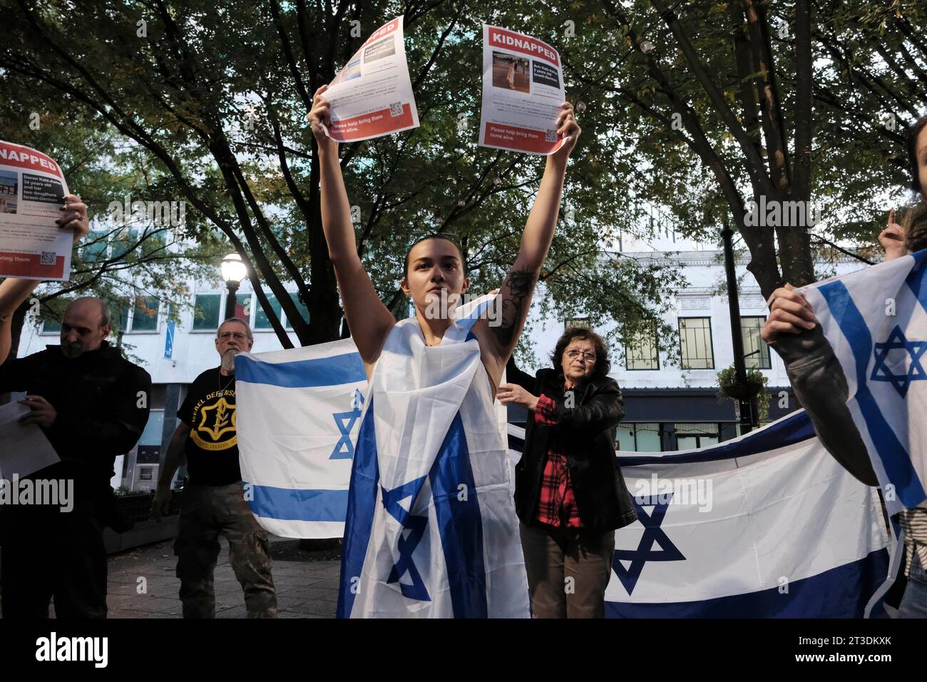 Atlanta, Georgia, USA. 24th Oct, 2023. A pro-Israel counter-protester ...