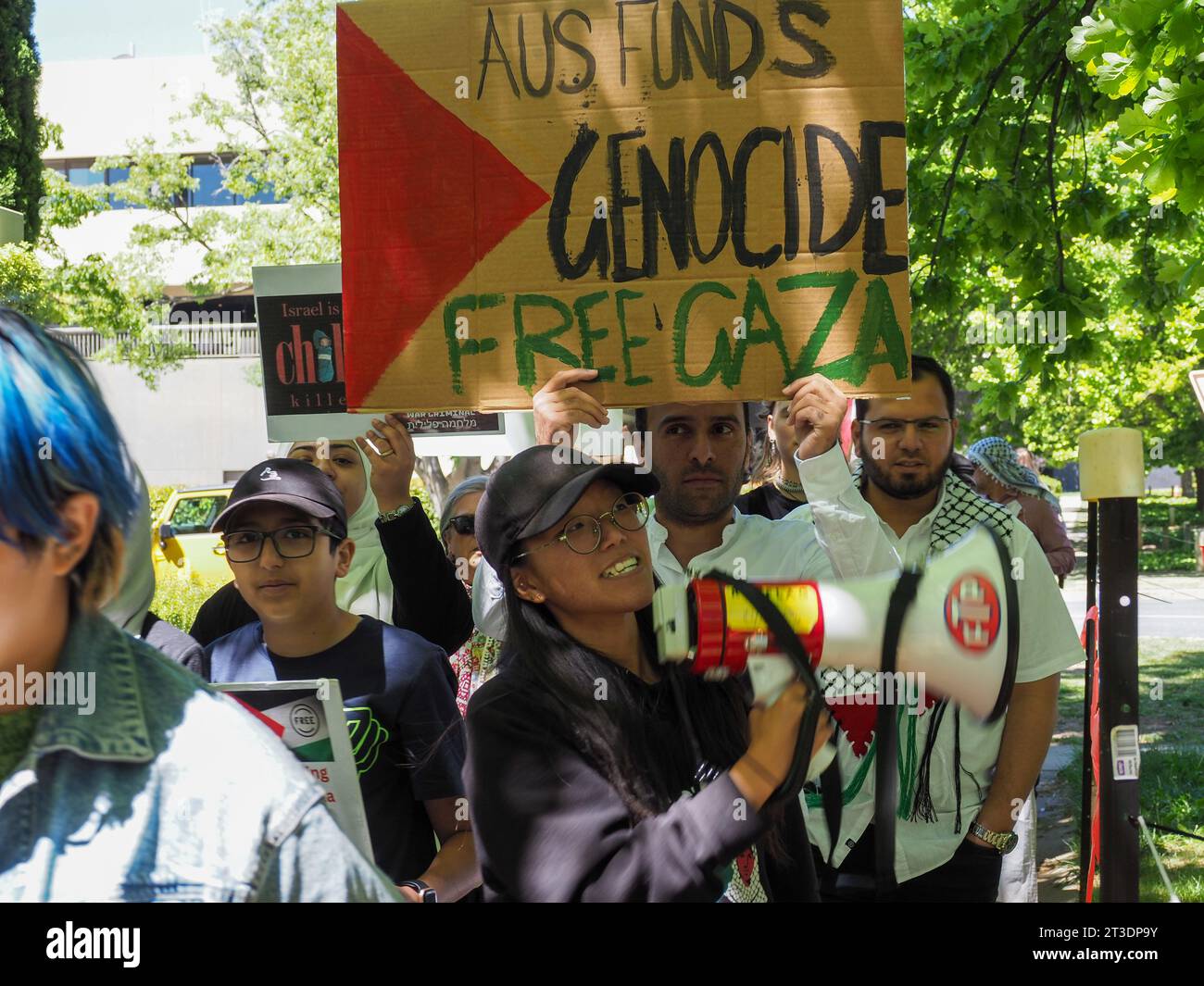 Australia, 25 October 2023, Around 100 people gathered to protest the ...