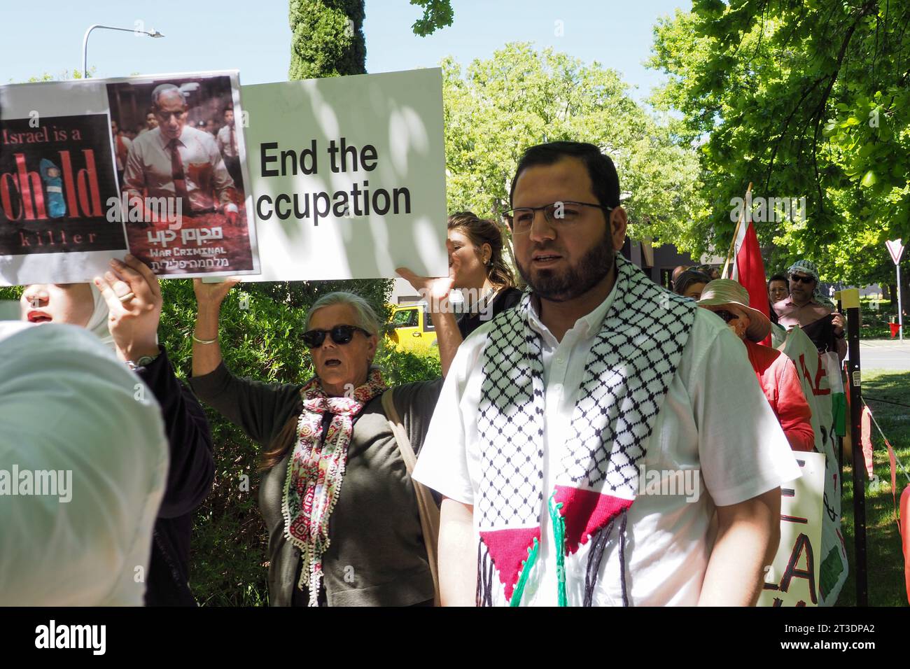 Australia, 25 October 2023, Around 100 people gathered to protest the ...