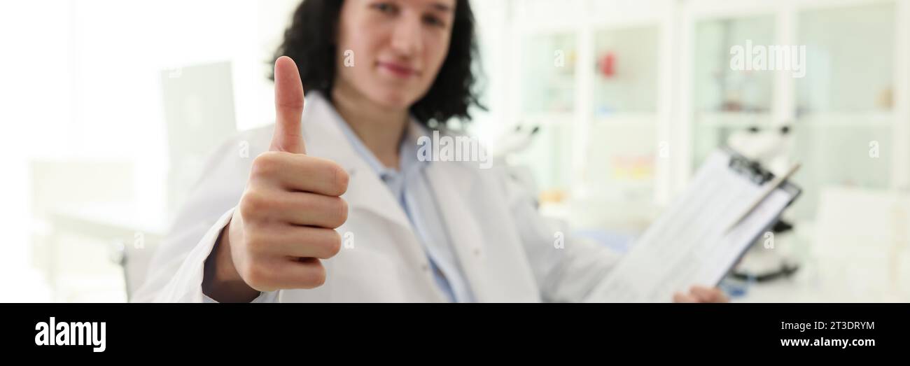 Male laboratory worker hi-res stock photography and images - Alamy