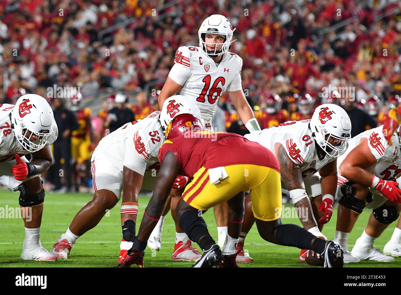 LOS ANGELES, CA - OCTOBER 21: Utah Utes quarterback Bryson Barnes (16 ...