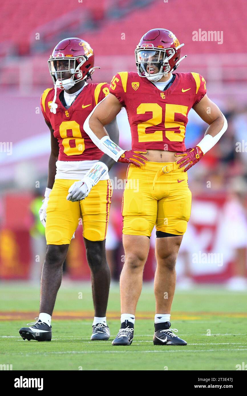 LOS ANGELES, CA - OCTOBER 21: USC Trojans linebacker Tackett Curtis (25 ...