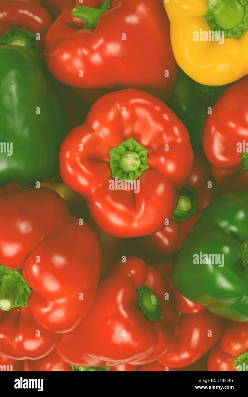 Fresh red, green, yellow bell pepper background Stock Photo - Alamy