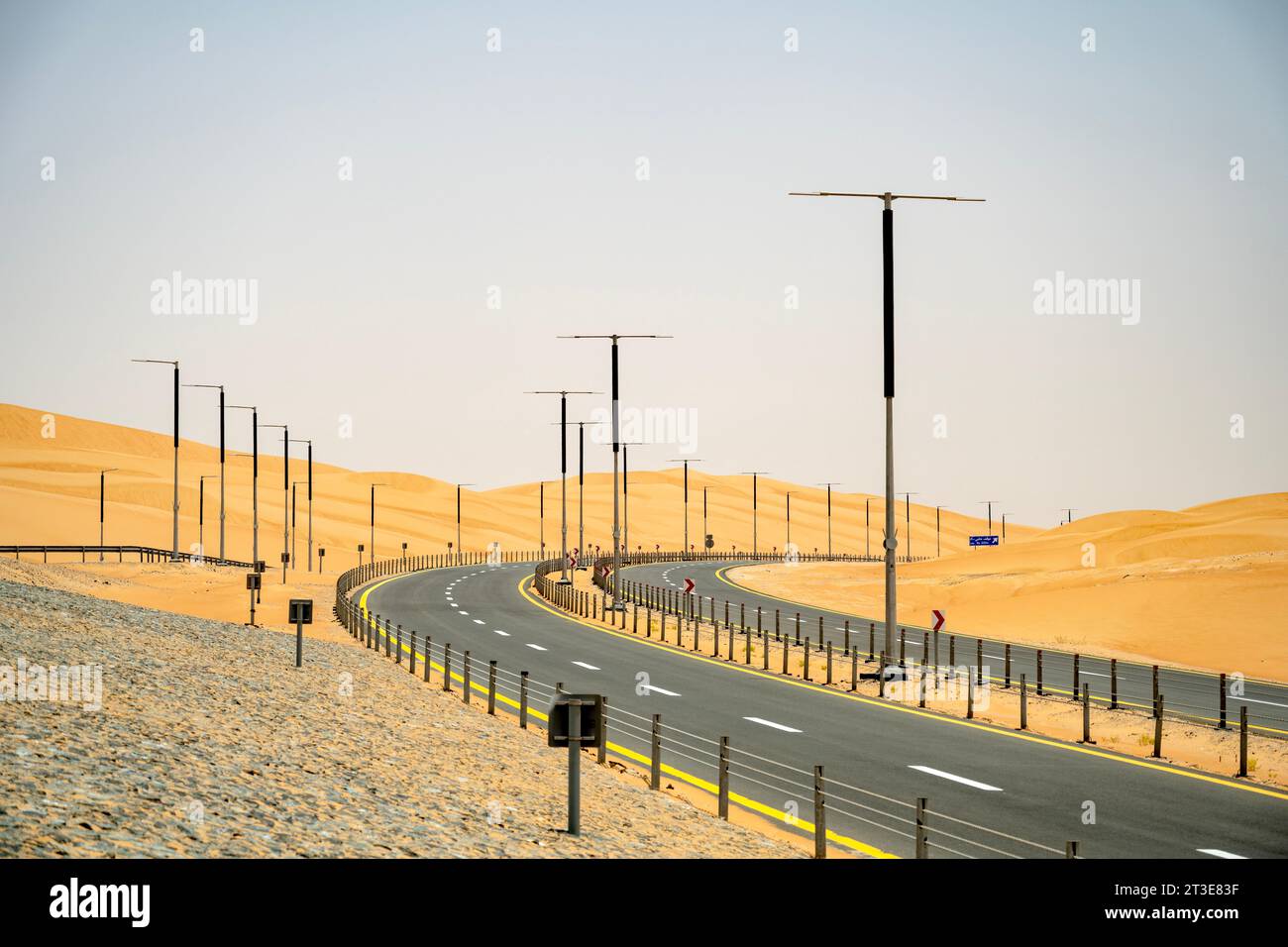 High Resolution Image of Roads in Liwa Desert Abu Dhabi Stock Photo - Alamy