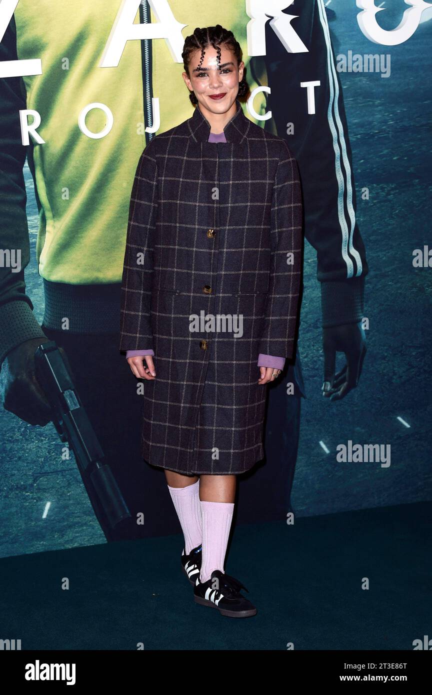 Safia Oakley-Green bei der Premiere des 2. Staffel der Sky Serie The ...