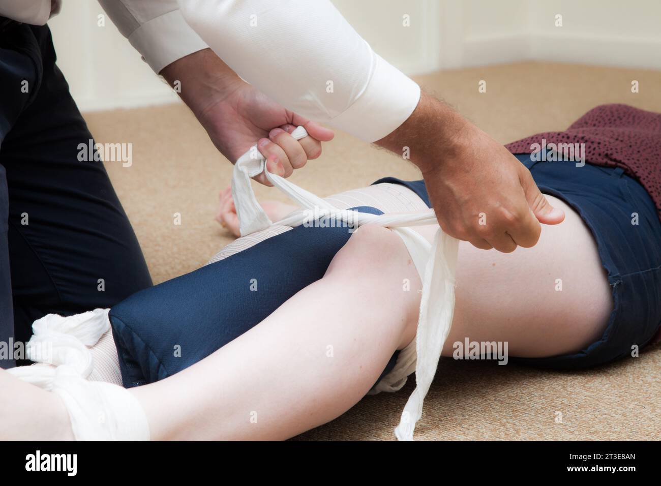 First Aid Demonstration Stock Photo - Alamy