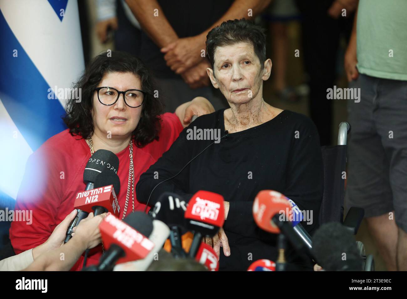 Yocheved lifshitz hi-res stock photography and images - Alamy