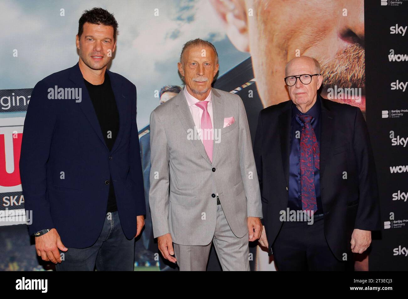 Michael Ballack, Christoph Daum und Reiner Calmund bei der Premiere des ...