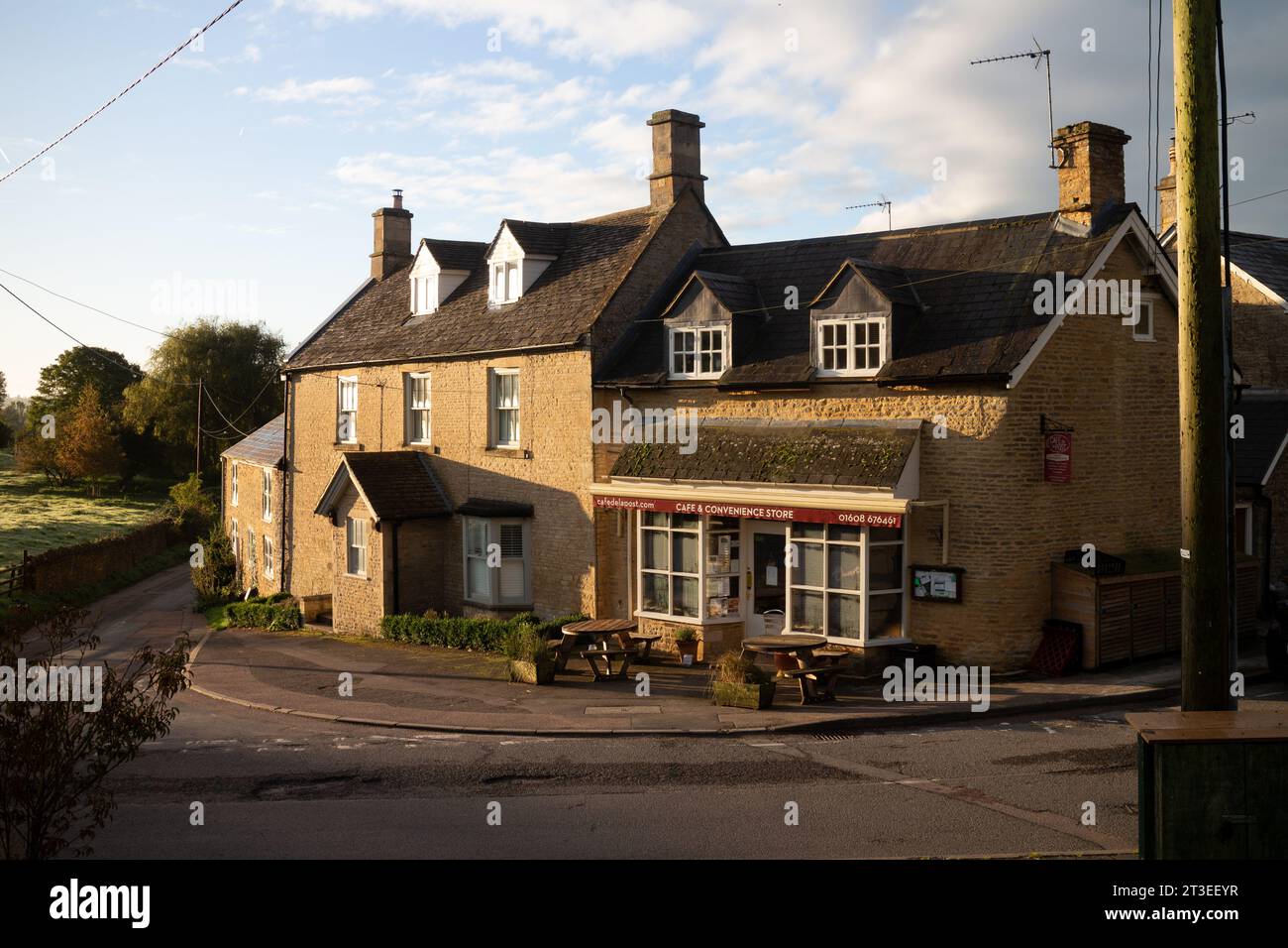 The convenience store and cafe, Chadlington village, Oxfordshire ...