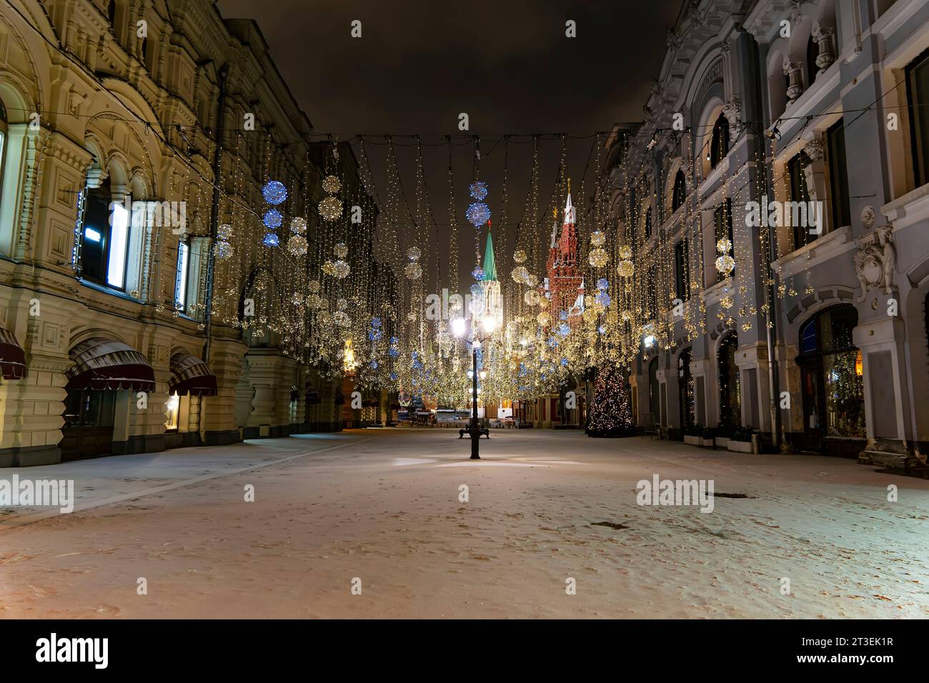 Empty red square without people hi-res stock photography and images - Alamy