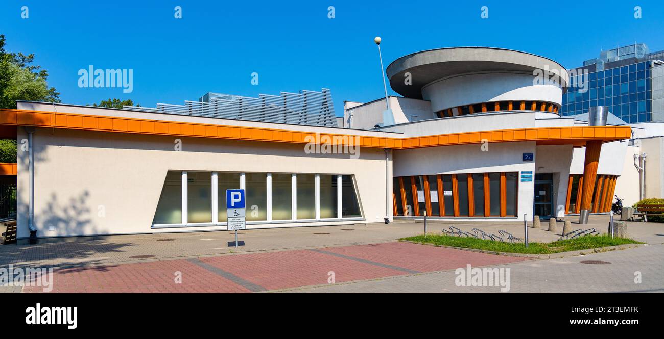 Basen i hi-res stock photography and images - Alamy