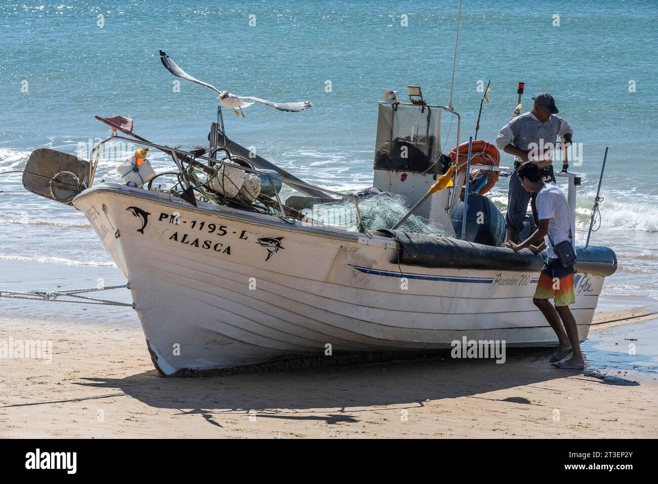 Algarve armacao de pera beach hi-res stock photography and images - Alamy