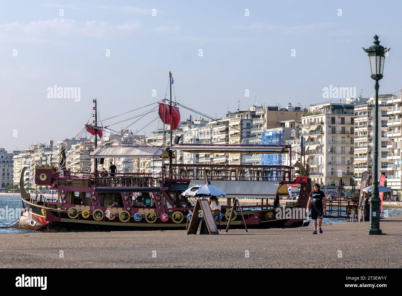 Ancient greek trireme in the water hi-res stock photography and images ...