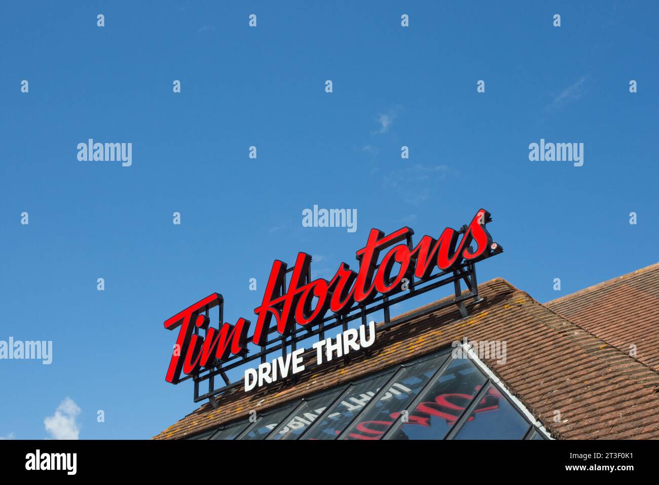 Drive thru signage hi-res stock photography and images - Alamy