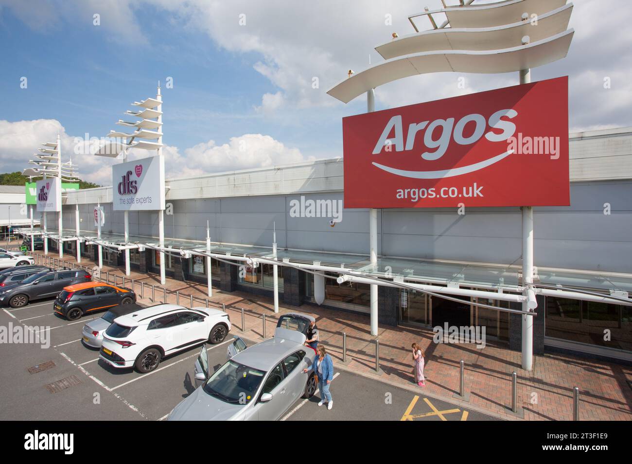 Birstall Shopping Park, Batley, West Yorkshire, WF17 9DT Stock Photo ...