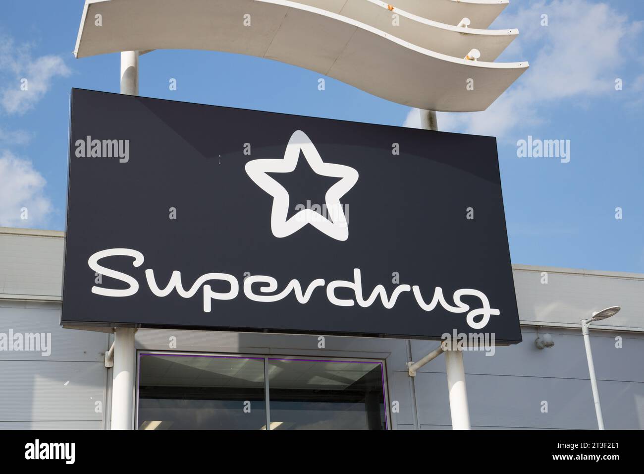 Superdrug logo hi-res stock photography and images - Alamy