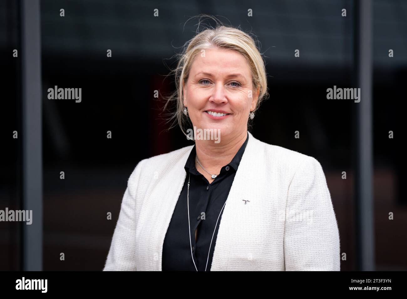 Tone dahle hi-res stock photography and images - Alamy