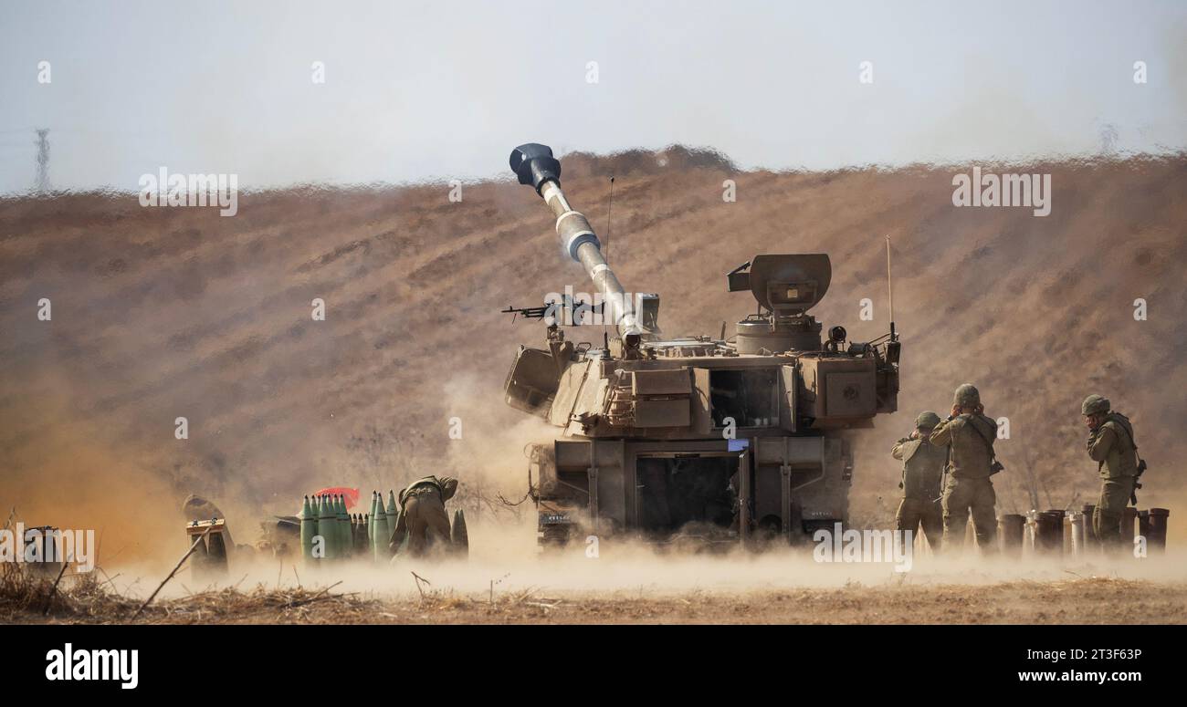 Southern Israel, Israel. 11th Oct, 2023. An Israeli 155mm self ...
