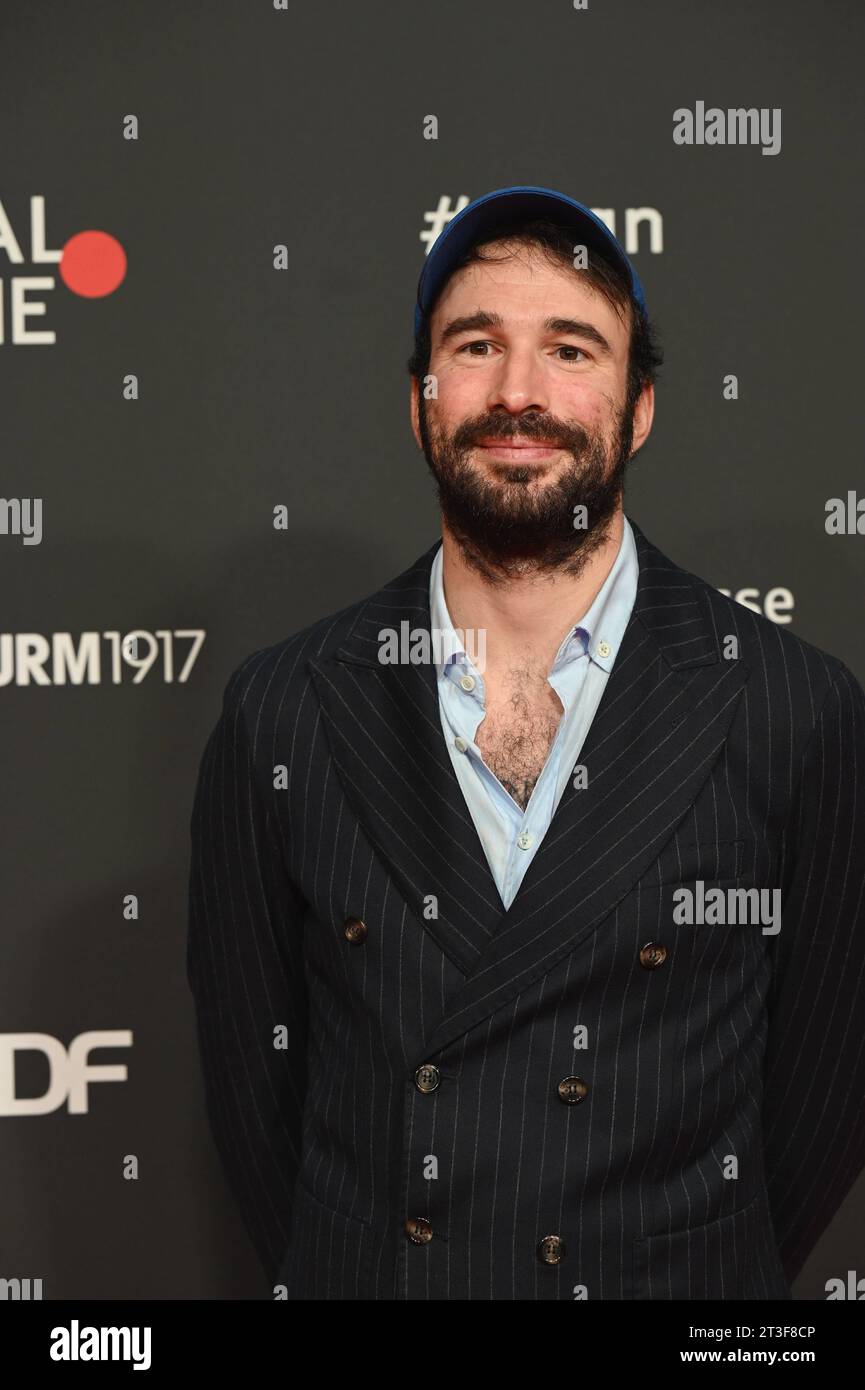 Julian sark in hi-res stock photography and images - Alamy