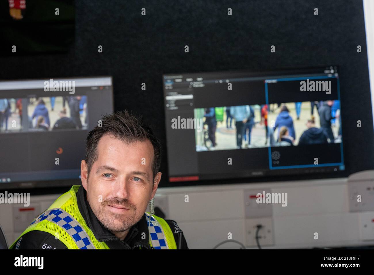 Chelmsford Essex, UK. 25th Oct, 2023. Essex Police deploy live facial ...