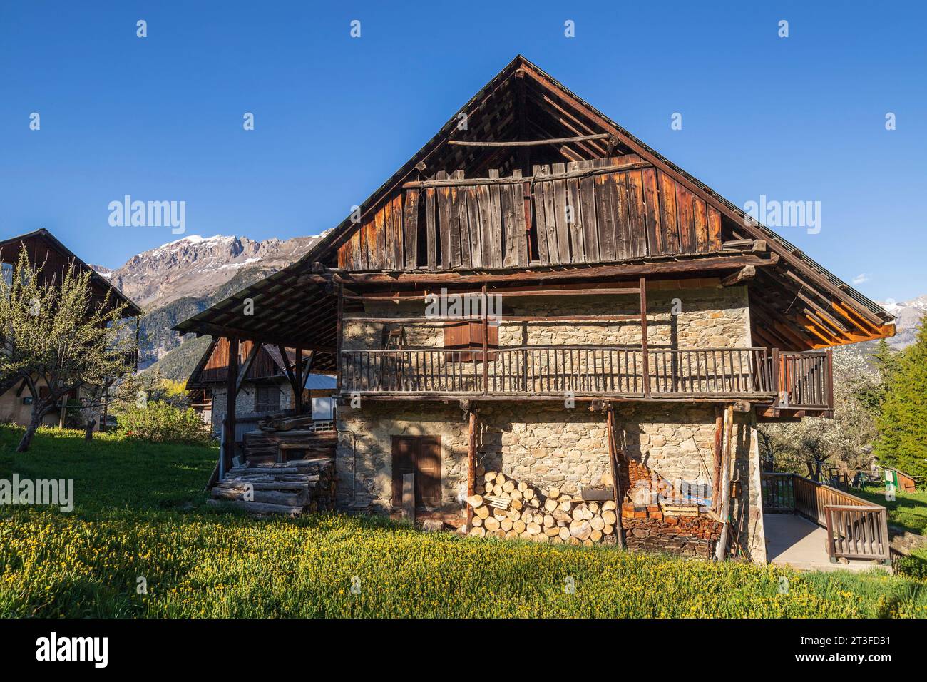 France, Hautes-Alpes, Ecrins National Park, Vallouise Valley, Puy-Saint ...