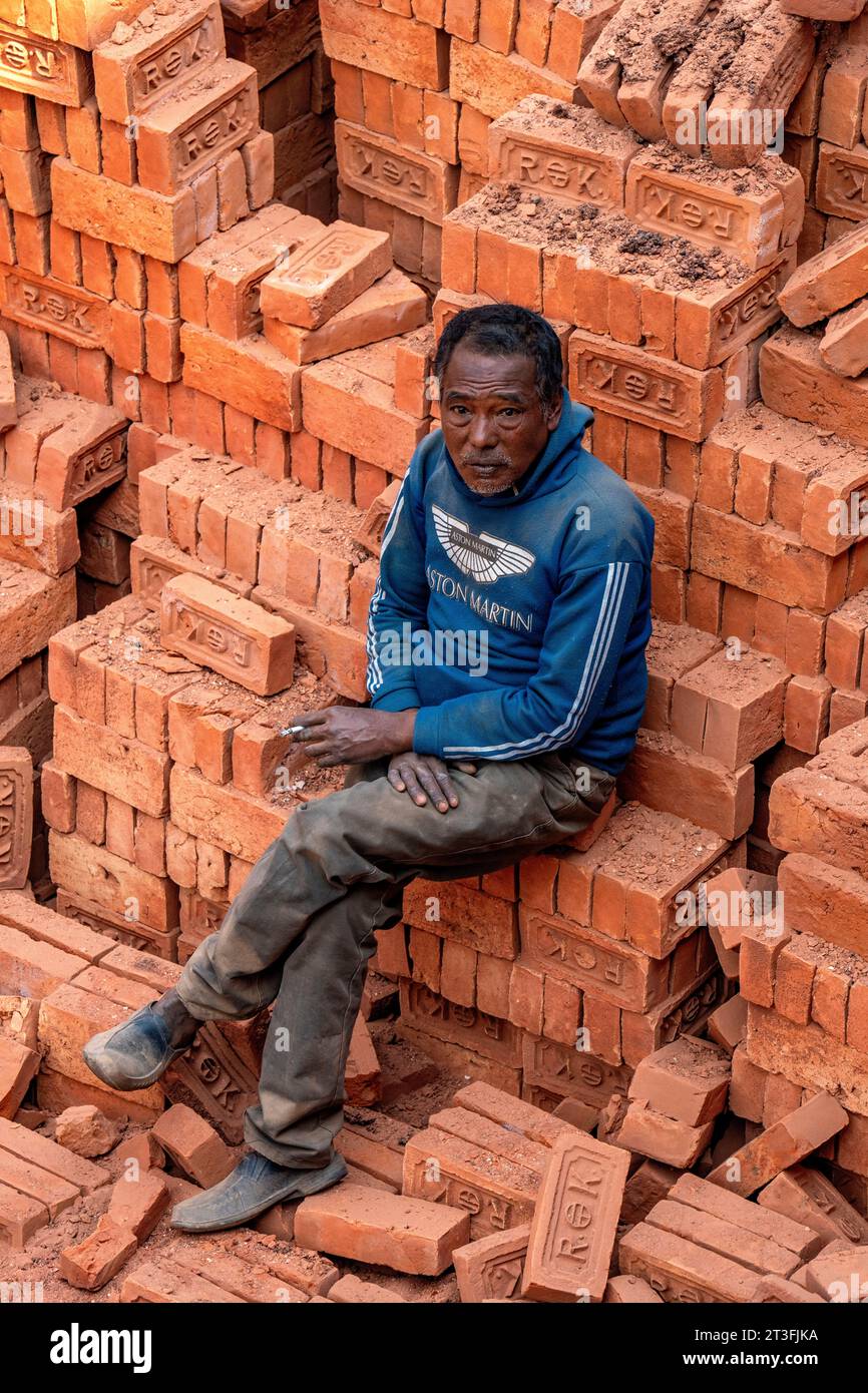 Nepal, Kathmandu Valley, brickworks near Bhaktapur, baked bricks Stock ...