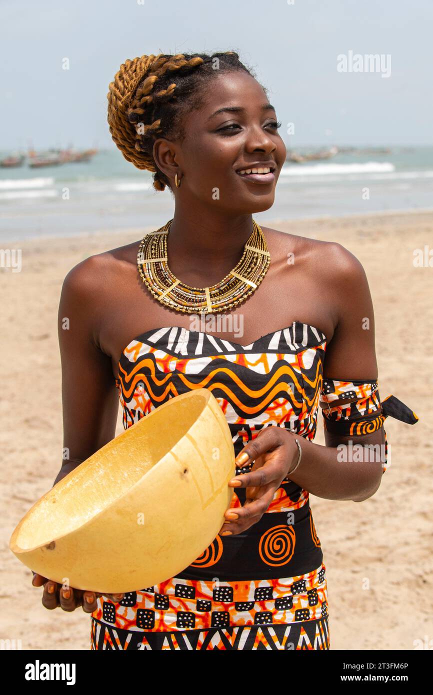 Senegal, Casamance, Ziguinchor district, woman of the Diola ethnic ...
