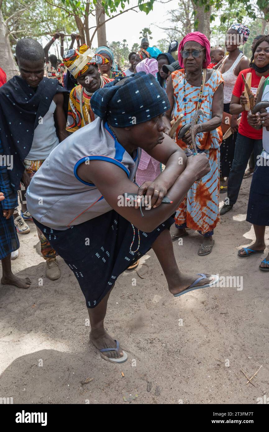 Wearing loincloth traditional hi-res stock photography and images - Alamy