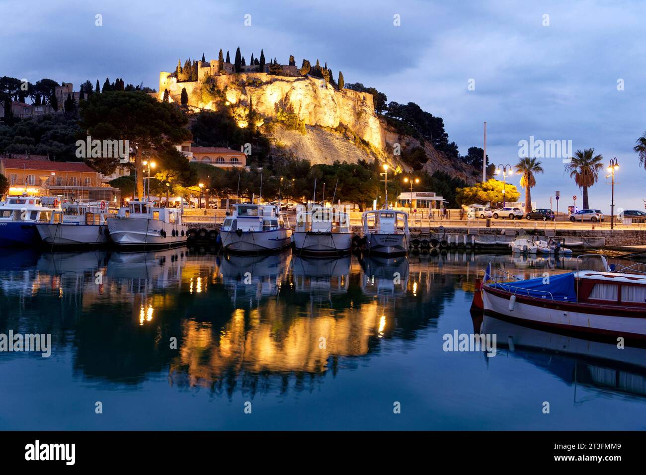 Cassis castle hi-res stock photography and images - Alamy
