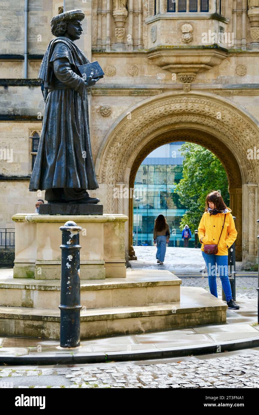 Bristol municipal central library hi-res stock photography and images ...