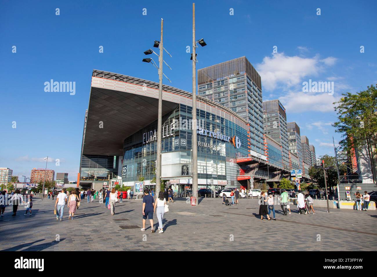 France, Nord, Lille, station area, shopping center and mall EuraLille ...