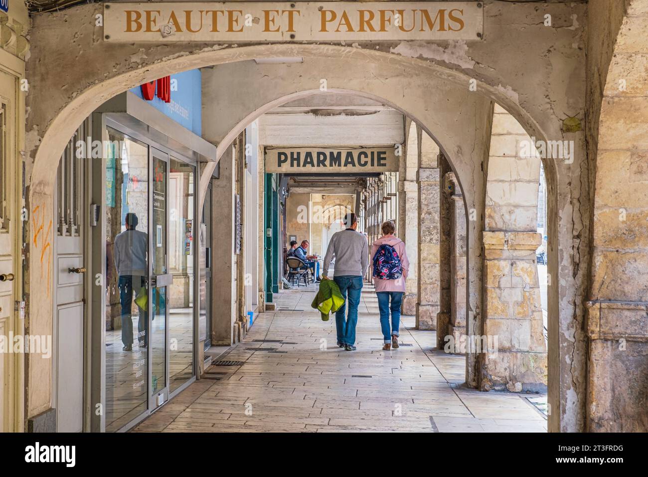 France, Charente Maritime, La Rochelle, old town, arcades of Chaudrier ...