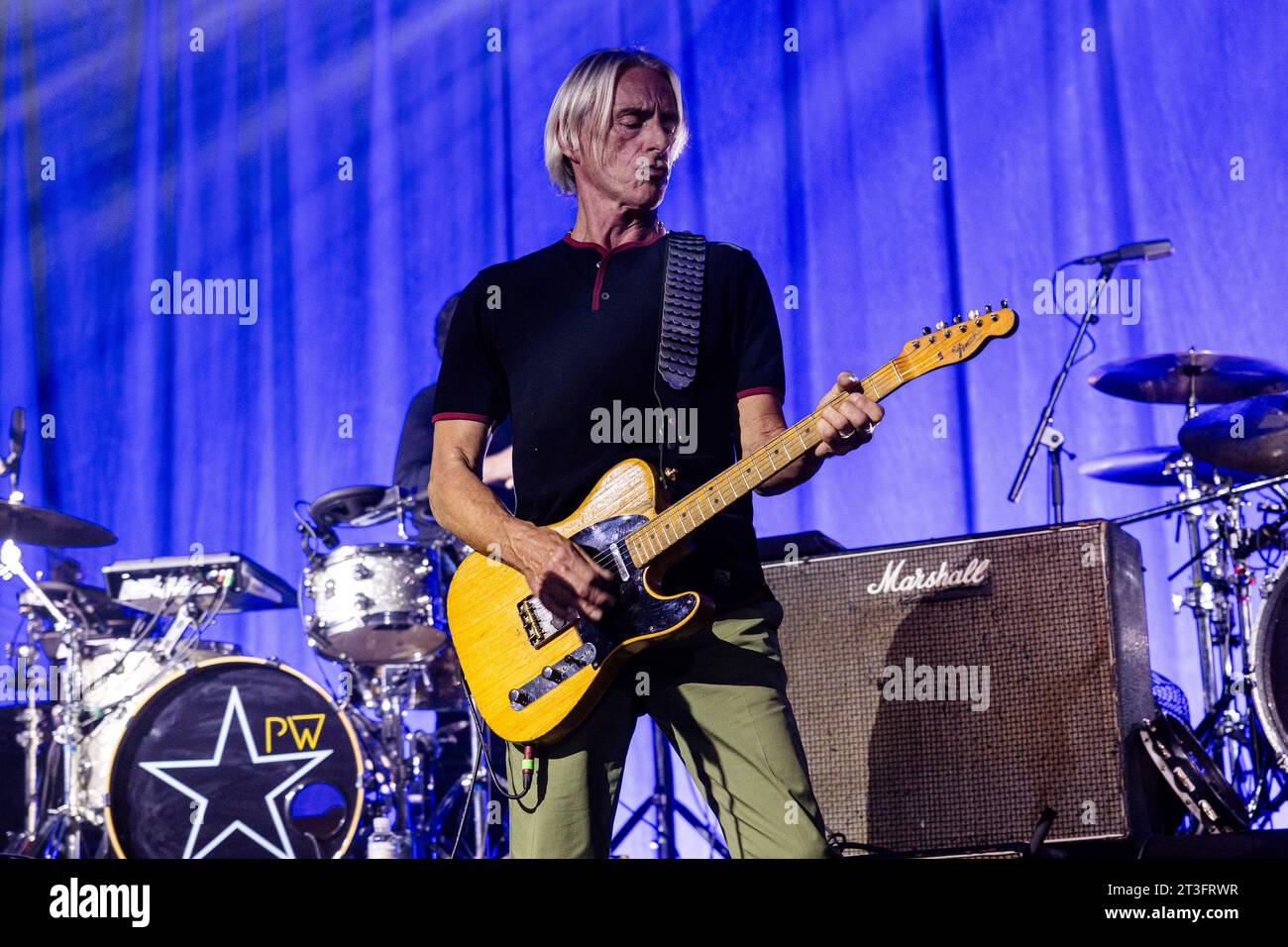 Paul Weller in concert Stock Photo - Alamy