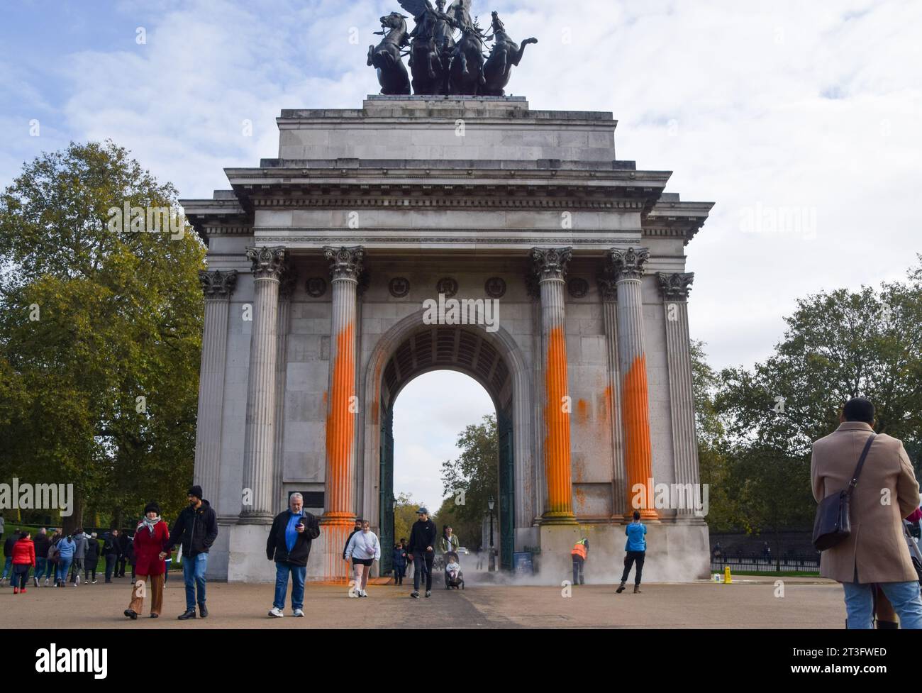 Orange demonstration 2023 hi-res stock photography and images - Alamy
