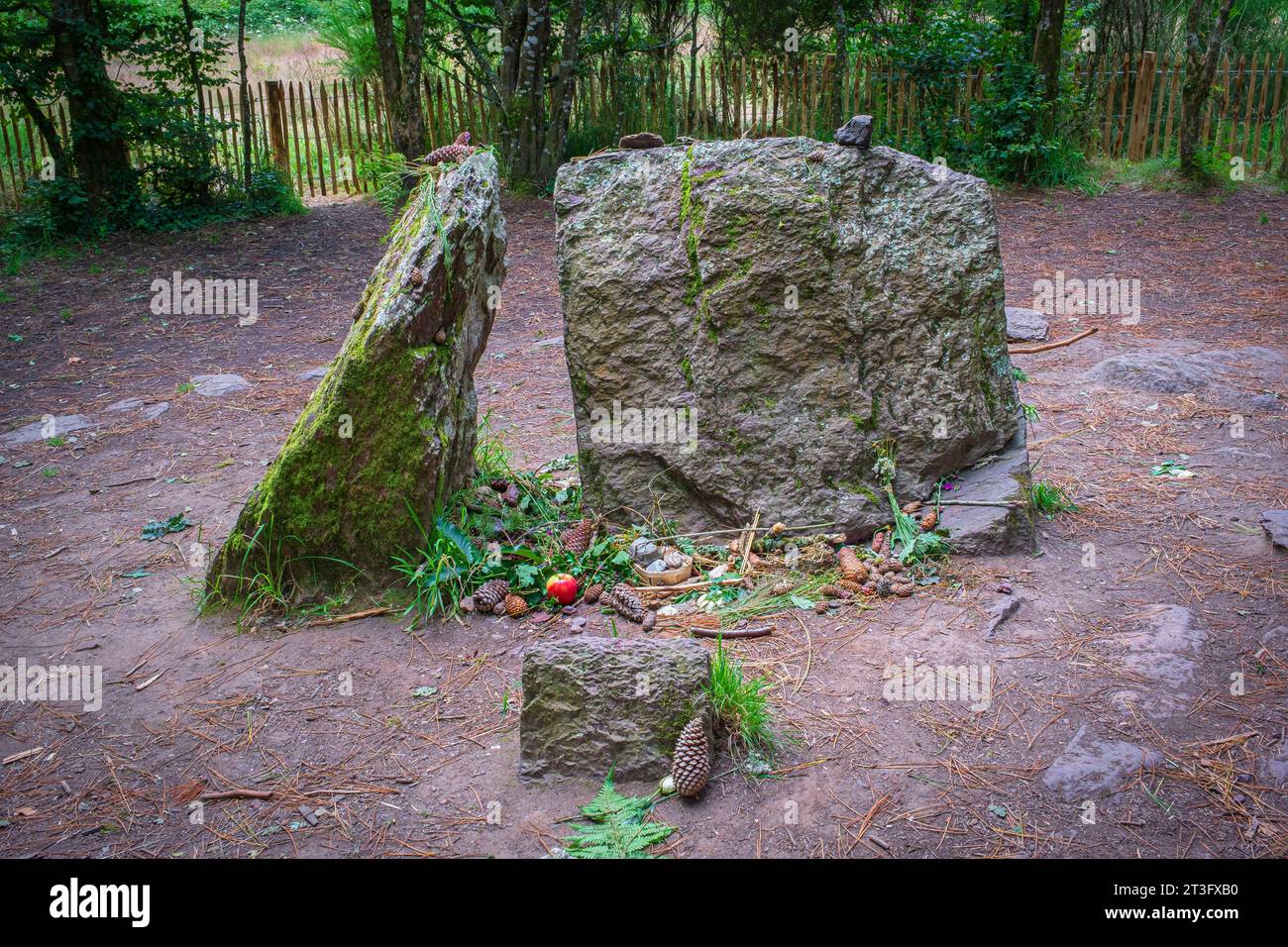 Merlin's tomb hi-res stock photography and images - Alamy