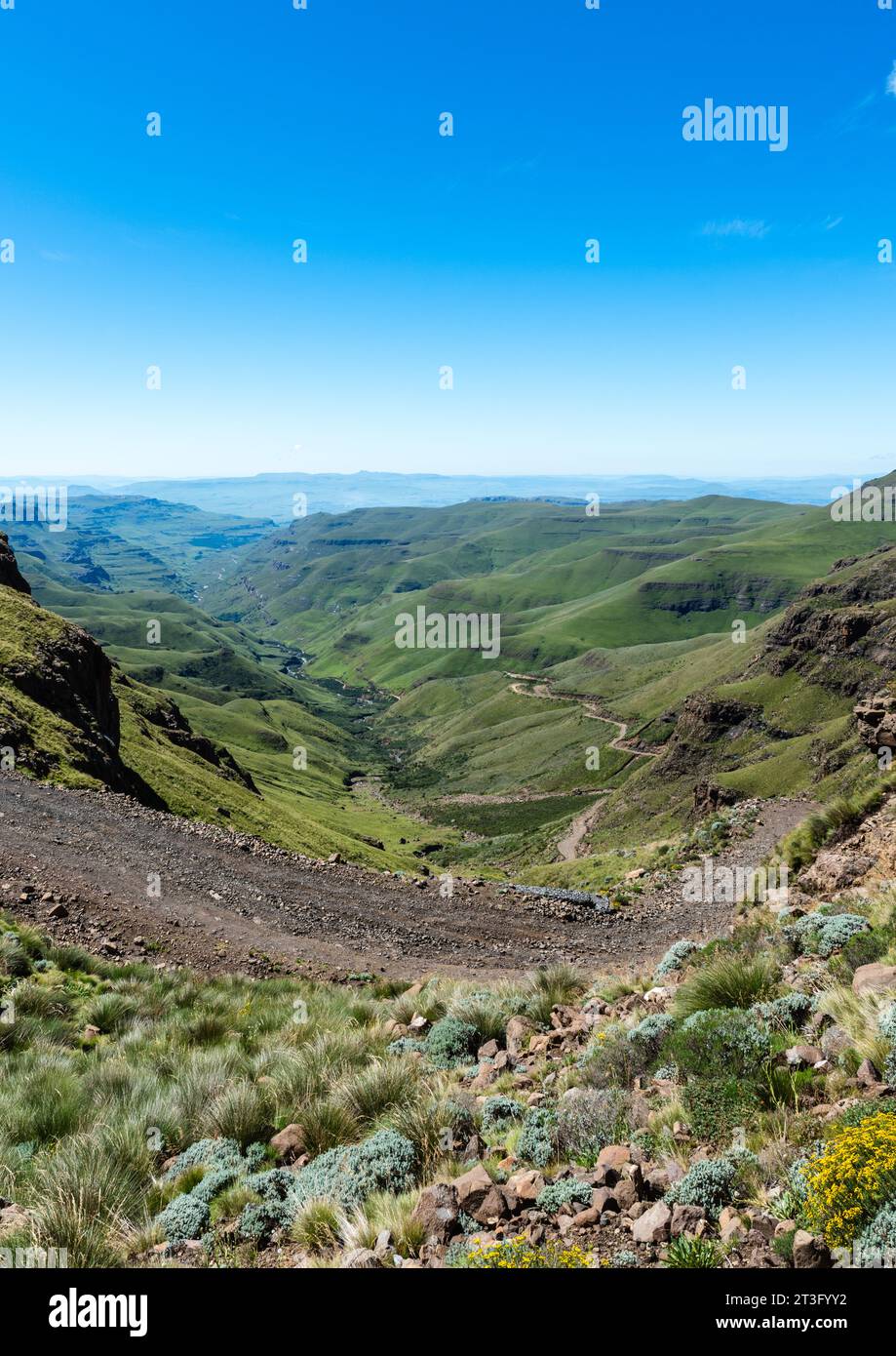 Sani Pass on the border between South Africa and lesotho Stock Photo ...