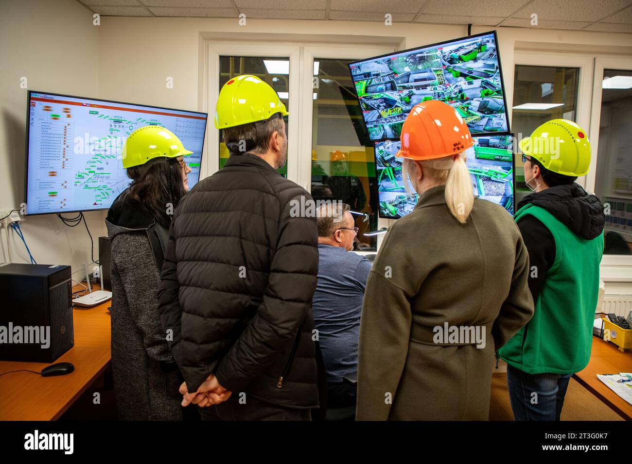Ostrava, Czech Republic. 25th Oct, 2023. New automatic sorting line for ...