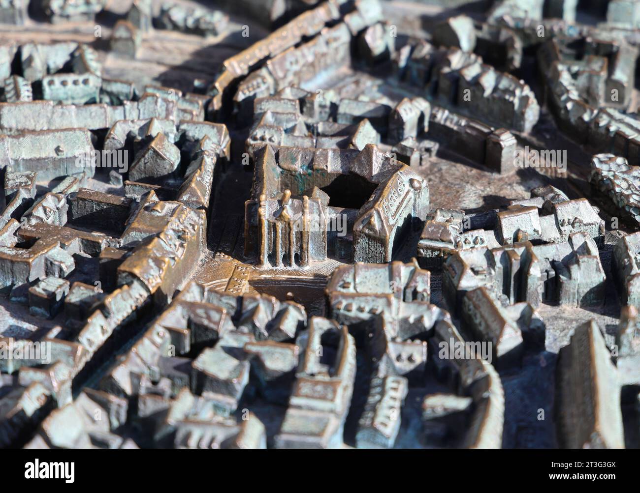 Erfurt 23.10.2023, Erfurt, Rathaus im Modell der Stadt auf dem ...