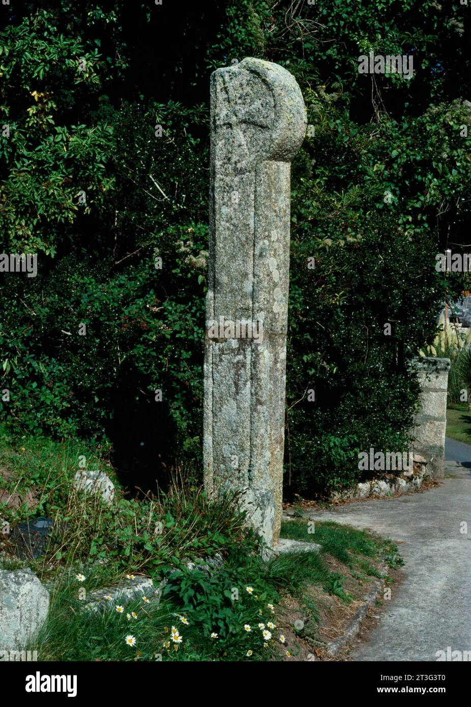 Limbed cross hi-res stock photography and images - Alamy