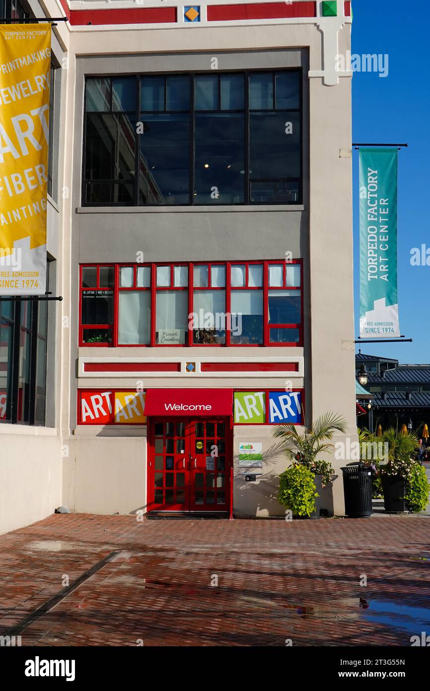 Old town alexandria torpedo hi-res stock photography and images - Alamy