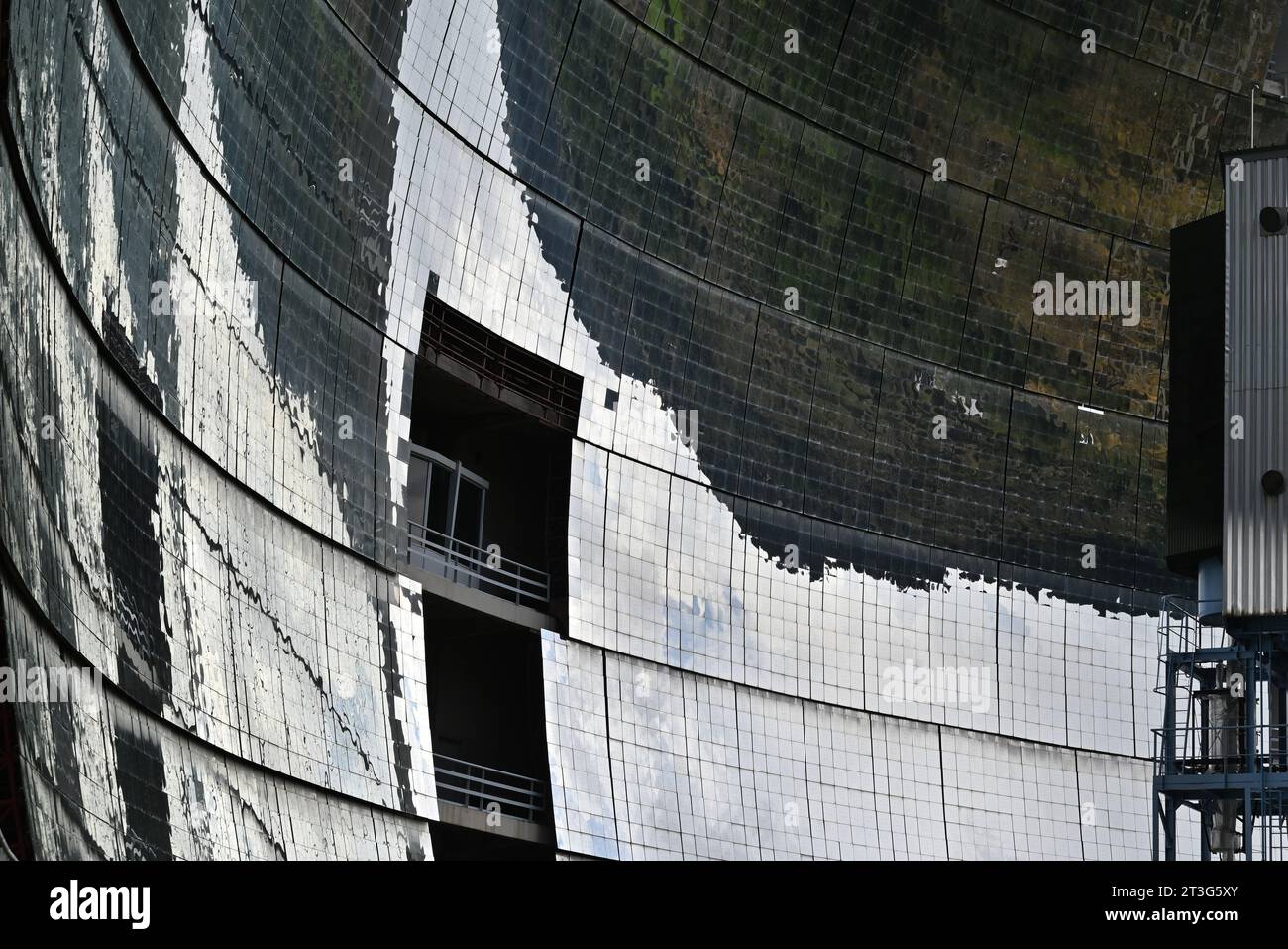 Solar furnace, odeillo, france hi-res stock photography and images - Alamy