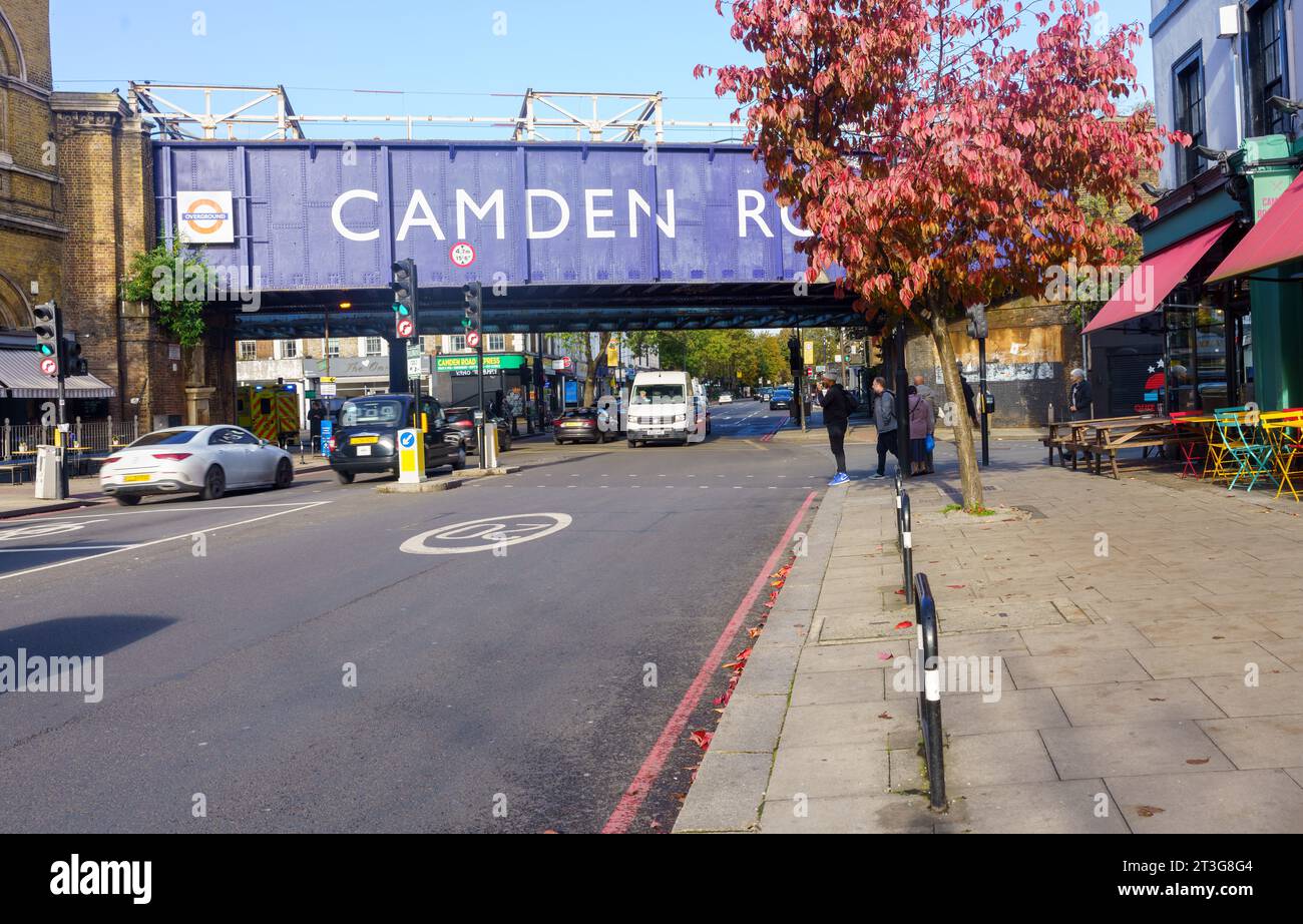Camden Road bridge, Camden, London NW1 Stock Photo - Alamy