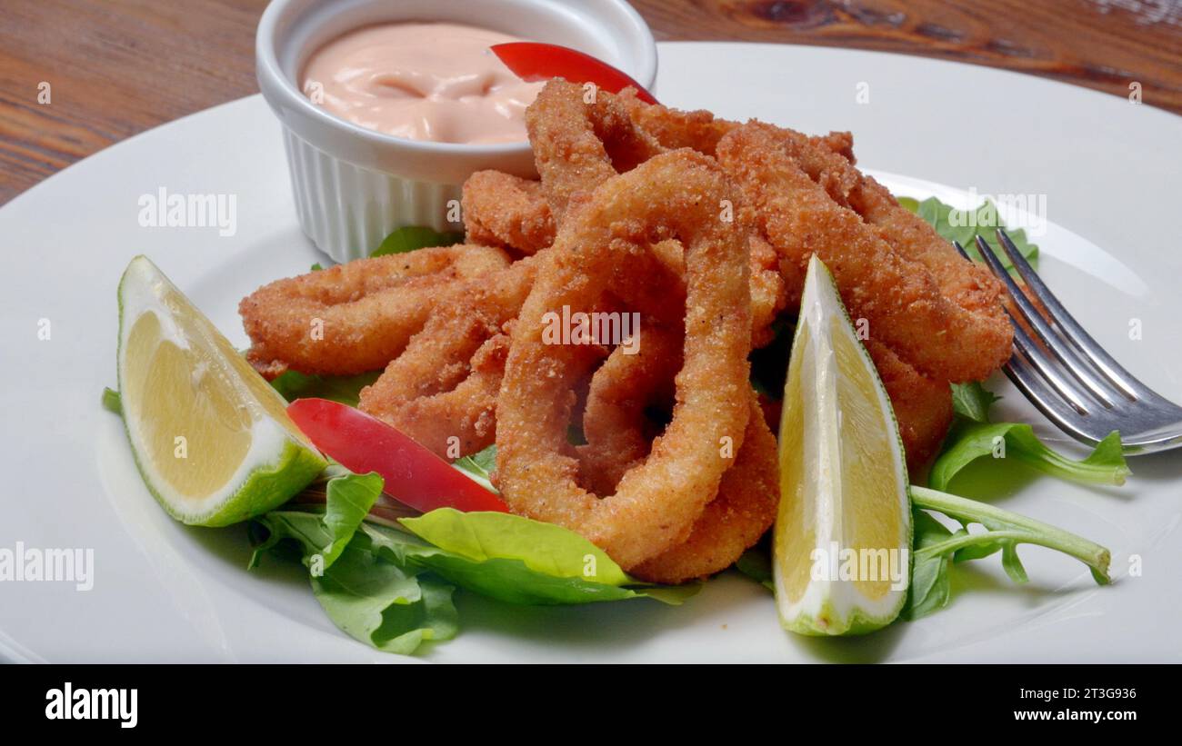 Calamri rings hi-res stock photography and images - Alamy